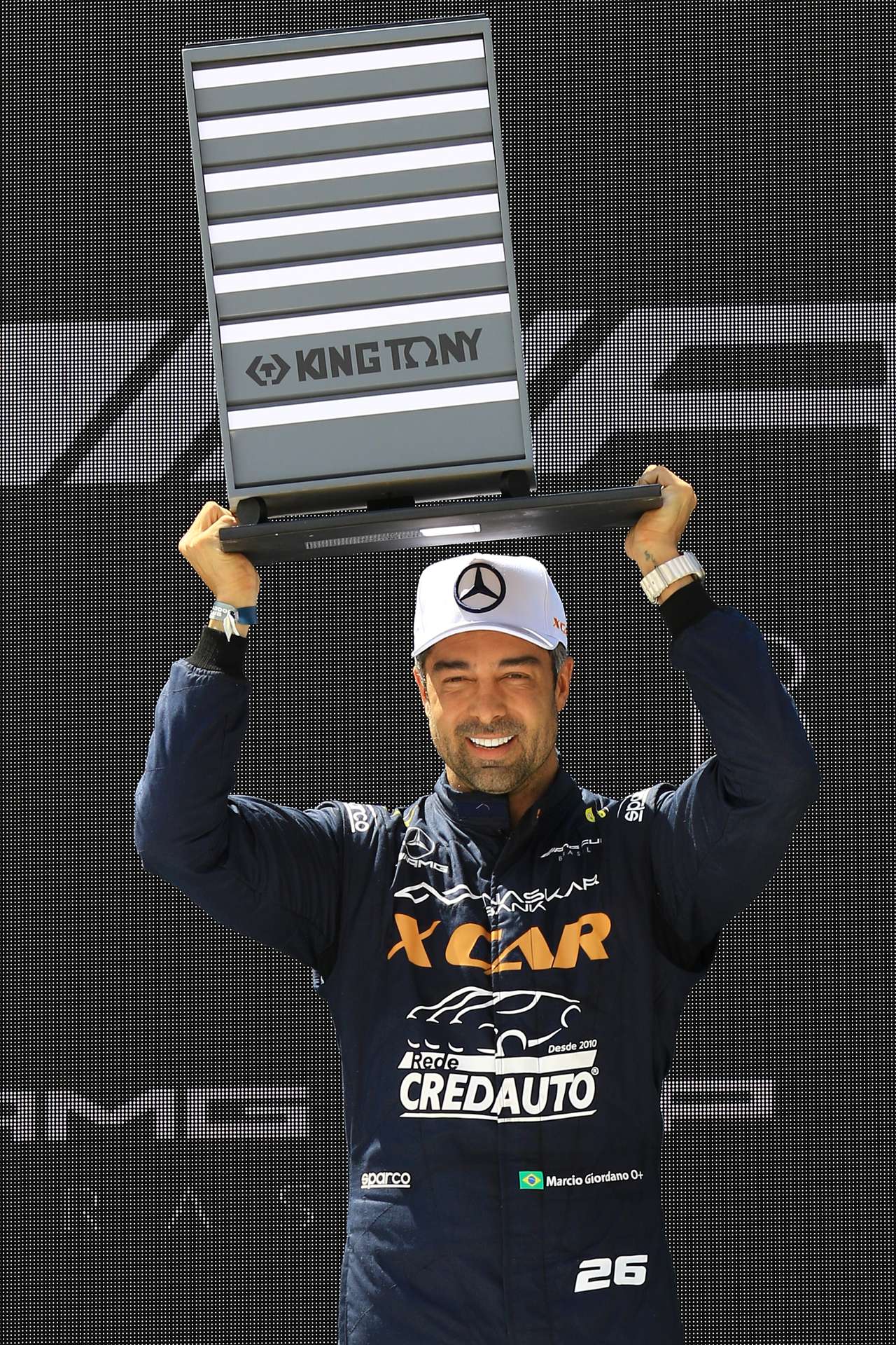 AMG C300: V de Vitória em Goiânia! - Blog Rede Cred Auto